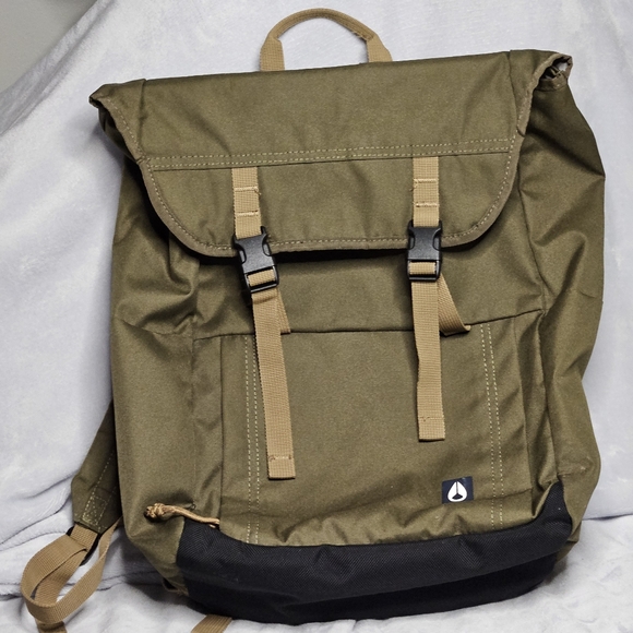 Nixon | Bags | Nixon Mode Pack Dark Olive Backpack Made With Repreve ...